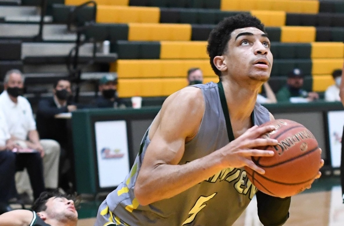 Envergure - R.J. Smith - Scouting reports & stats