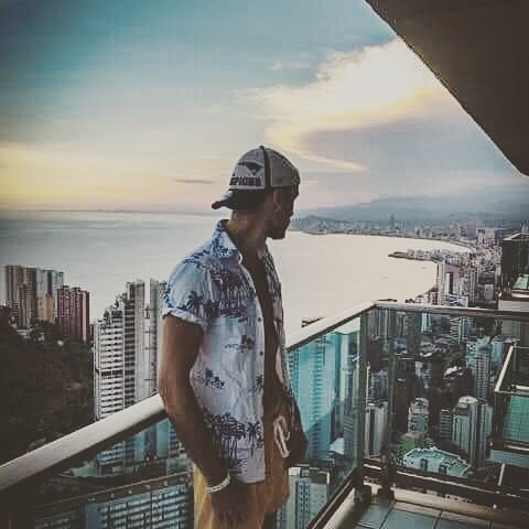 Envergure - Alan Guillou